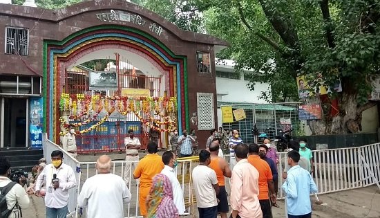ई-पास से पहाड़ी बाबा के होंगे दर्शन, एक घंटे में 100 भक्तों को ही मंदिर ...